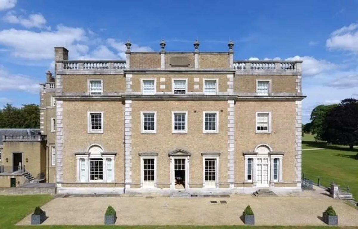 Aristocratic Elegance: The Best Modern Castle Houses in the UK